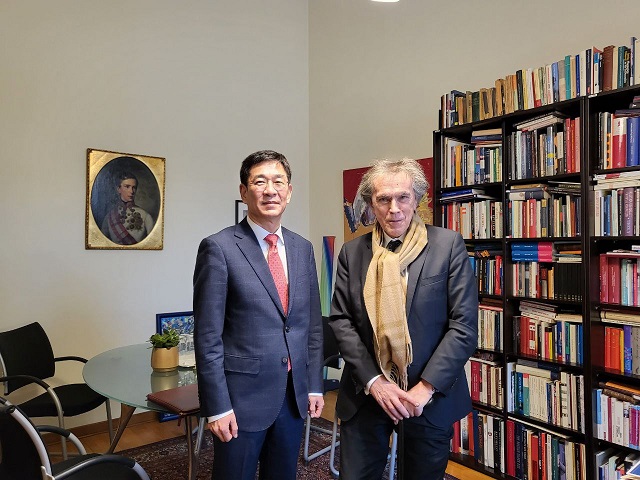 함상욱 대사, 브릭스(Emil Brix) 비엔나 외교아카데미 원장 면담 상세보기|대사관 활동 | 주오스트리아 대한민국 대사관 겸 ...