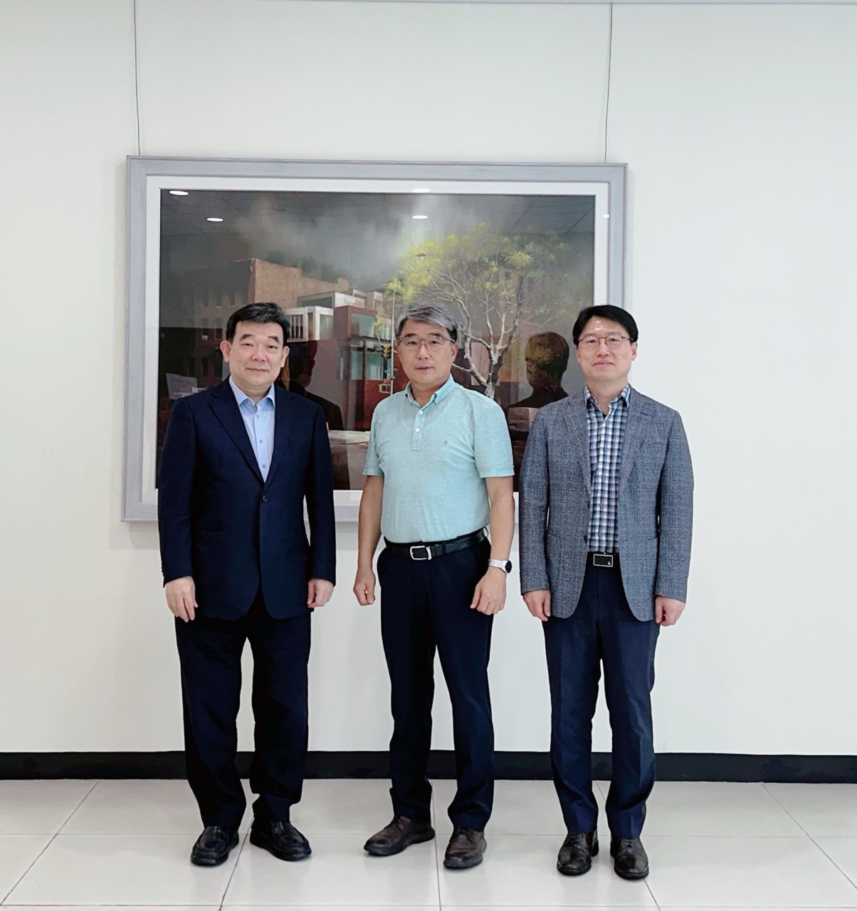 TIẾP CỐ VẤN CẤP CAO CỦA TẬP ĐOÀN XÂY DƯNG HÒA BÌNH 상세보기|Hoạt động của ...