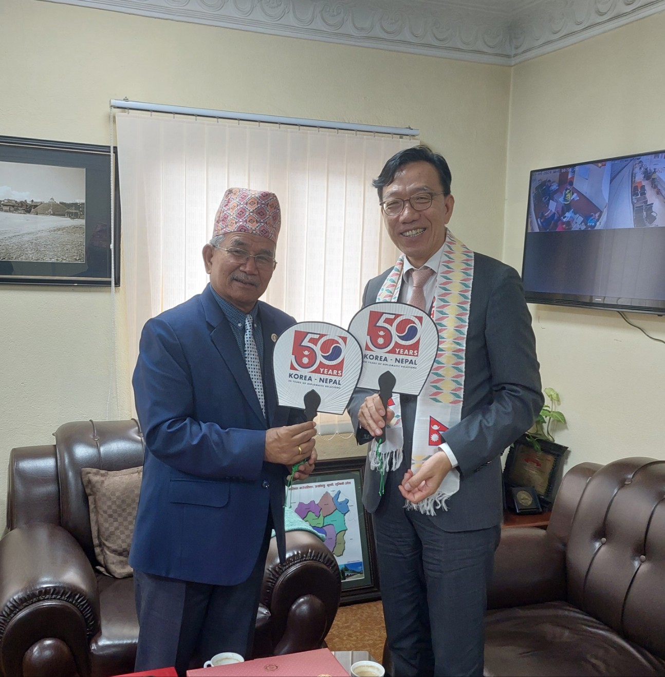 Ambassador Park Meets with Mayor Chiri Babu Maharjan of Lalitpur 상세보기|Bilateral Relations ...