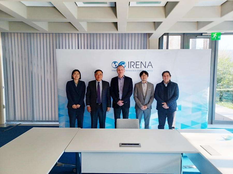 Generalkonsul zu Besuch im IRENA 상세보기|MitteilungenBotschaft der ...