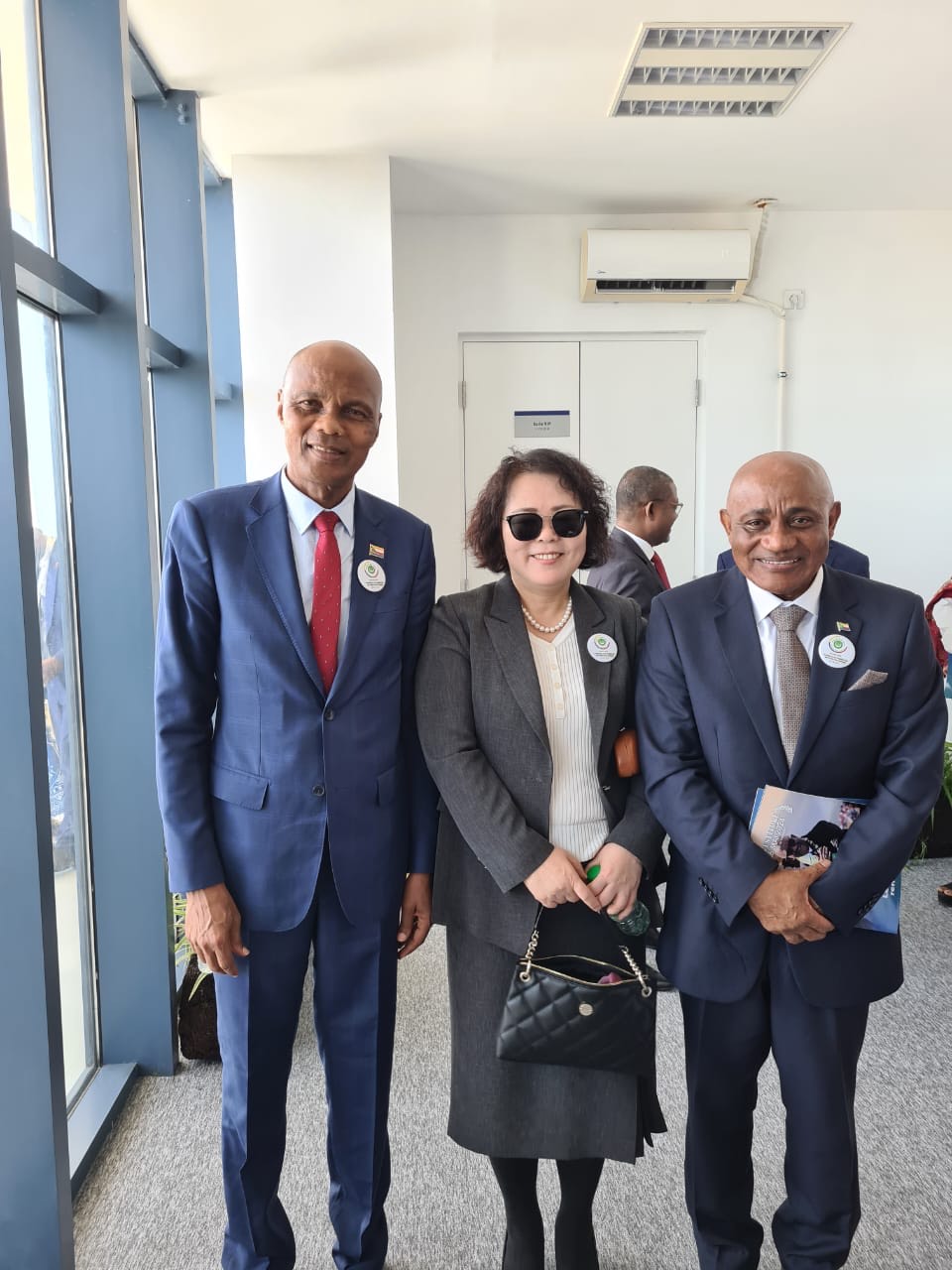 Ambassadeur Park Ji Hyun Visite De Courtoisie Auprès De Lambassadeur