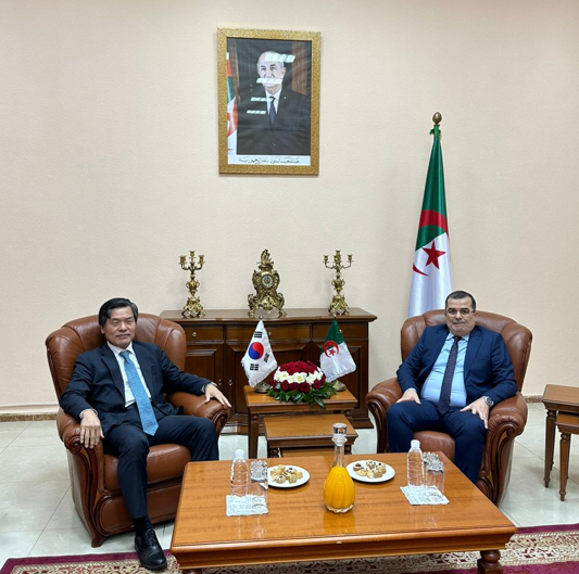 유기준 대사, Fayçal Bentaleb 알제리 노동·고용·사회보장부 장관 면담(11.2.) 상세보기|공관장 활동사항 주알제리 ...