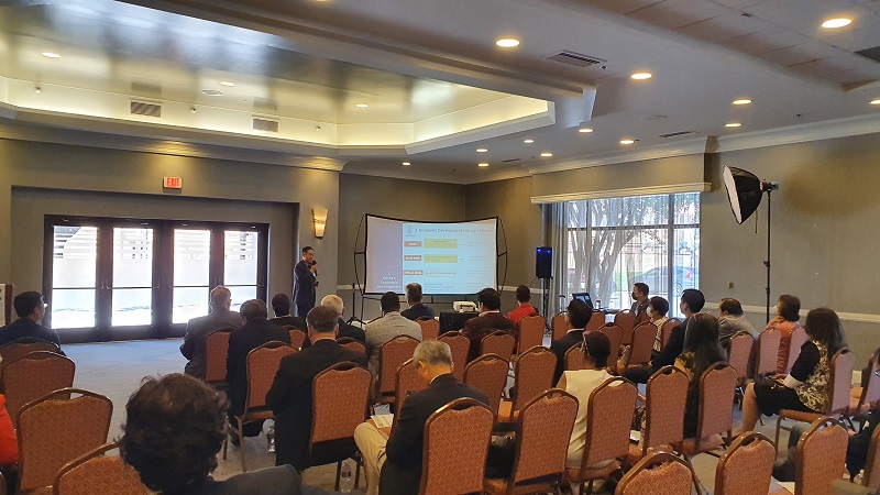 Consul General gives a presentation at the Asian Chamber Trade Forum 상세 ...