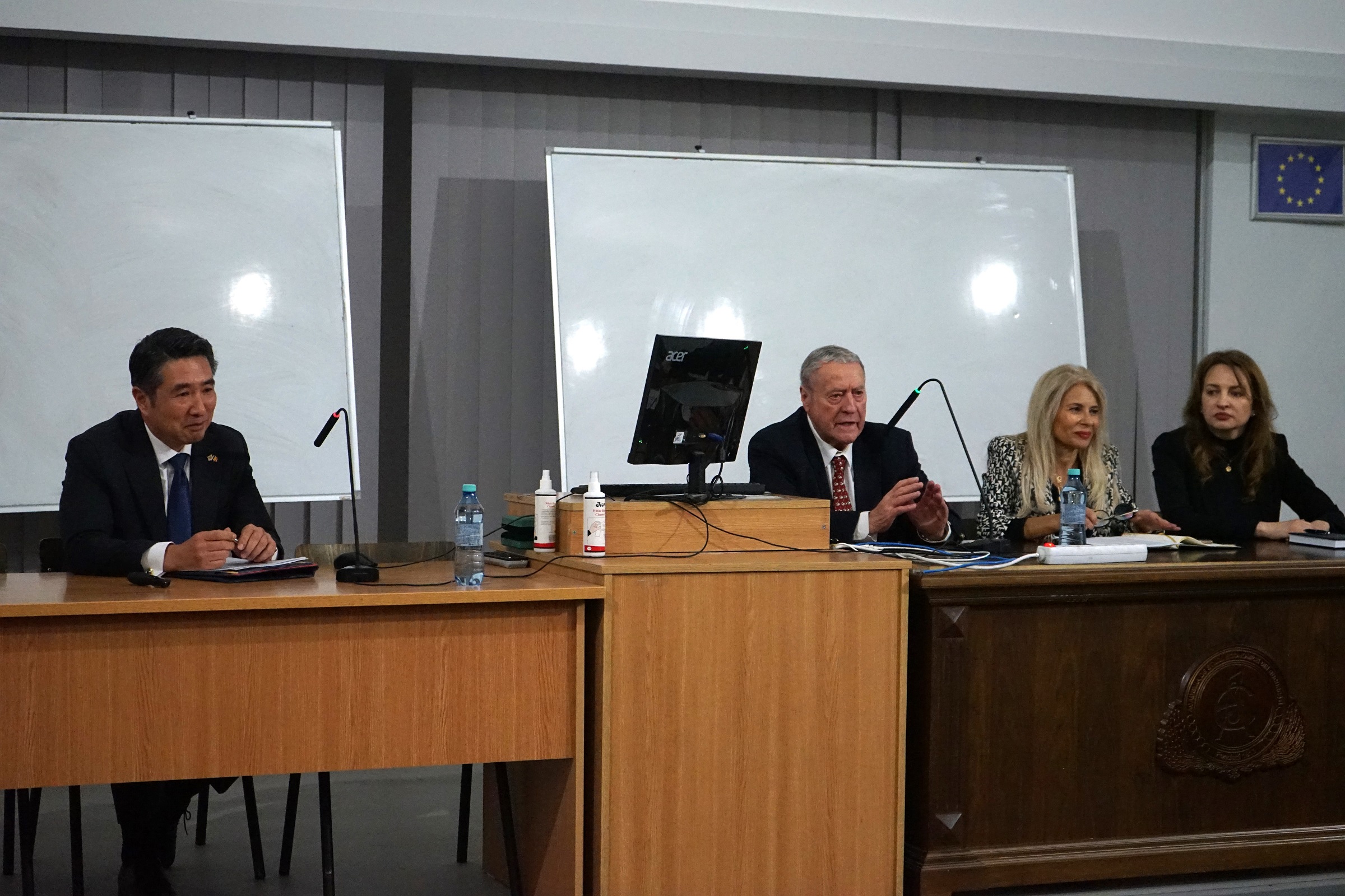 임갑수 대사, 루마니아 국립경제대학교에서 한-루마니아 외교 및 경제관계 특강(1.15) 상세보기|대사관 활동 | 주루마니아 ...