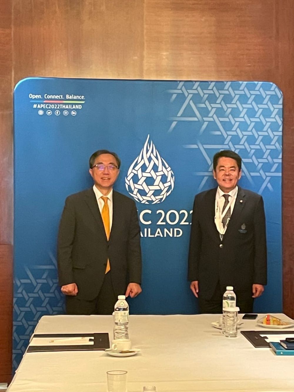 문승현 대사, 타나팁 태국 외교부 APEC TF 대표 면담(5.12.) 상세보기|공관장 활동사항주태국 대한민국 대사관