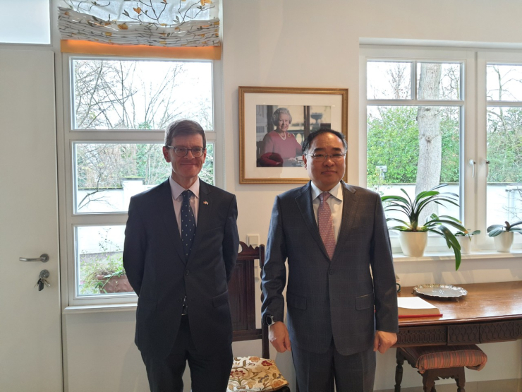 Rafe Philip Graham Courage 영국 총영사 면담 상세보기|공관장 활동사항주독일 연방공화국 대한민국 대사관 본분관