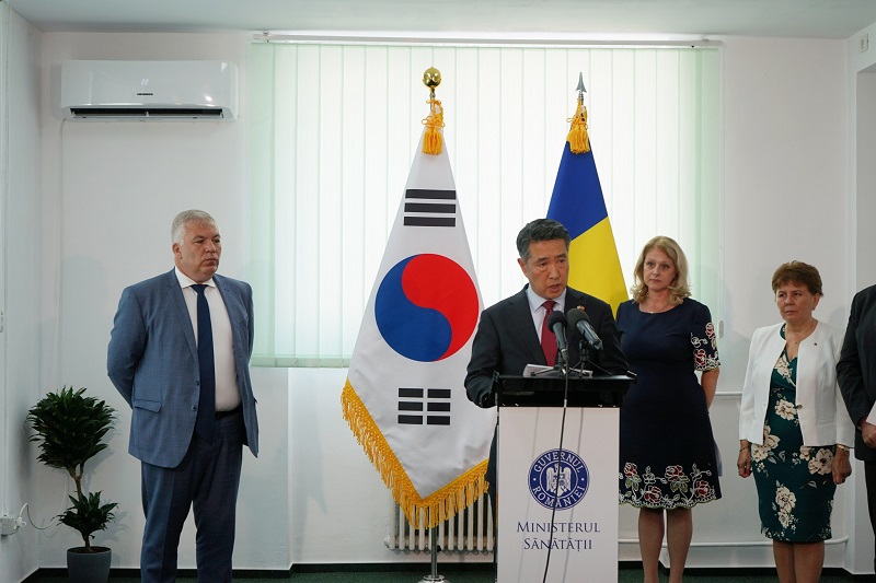 Ceremonia de predare a echipamentelor medicale oferite de guvernul ...