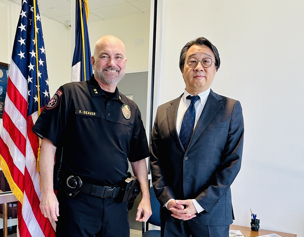 캐롤튼, 루이스빌 경찰국 관계자 면담 상세보기|공관 활동주휴스턴 대한민국 총영사관 댈러스 출장소