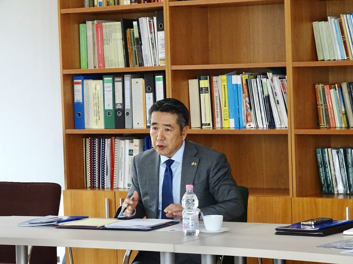 임갑수 대사, 국립 레이저‧플라즈마‧방사선물리학 연구소(INFLPR) 방문(3.7) 상세보기|대사관 활동 | 주루마니아 대한민국 대사관