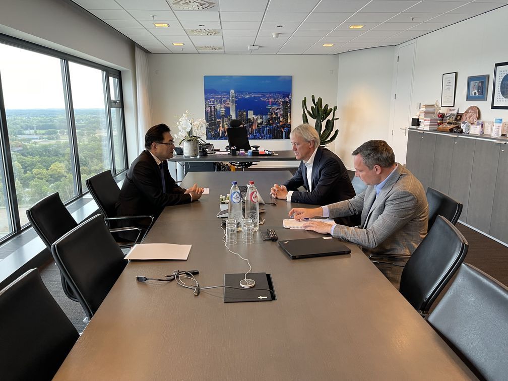 Peter Wennink ASML 회장 면담 상세보기|공관장 활동주네덜란드 대한민국 대사관