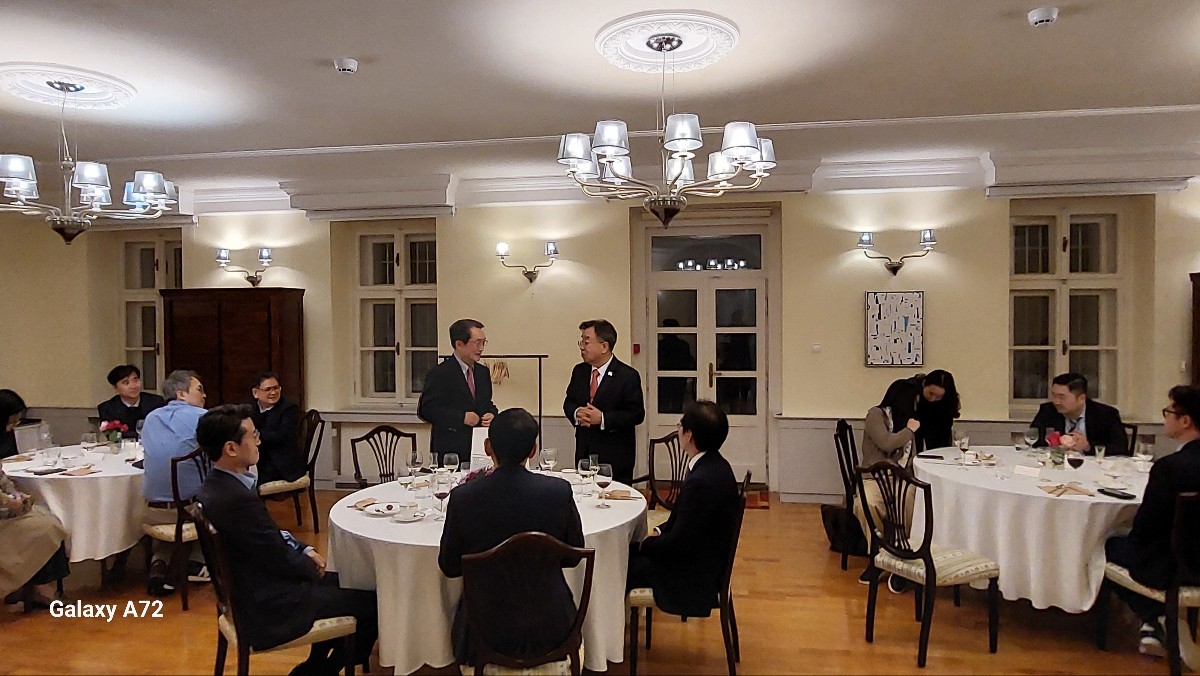 EIPP 세미나 축사 및 이호진 대사 환영 만찬(11.17) 상세보기|공관장 활동사항 주헝가리 대한민국 대사관